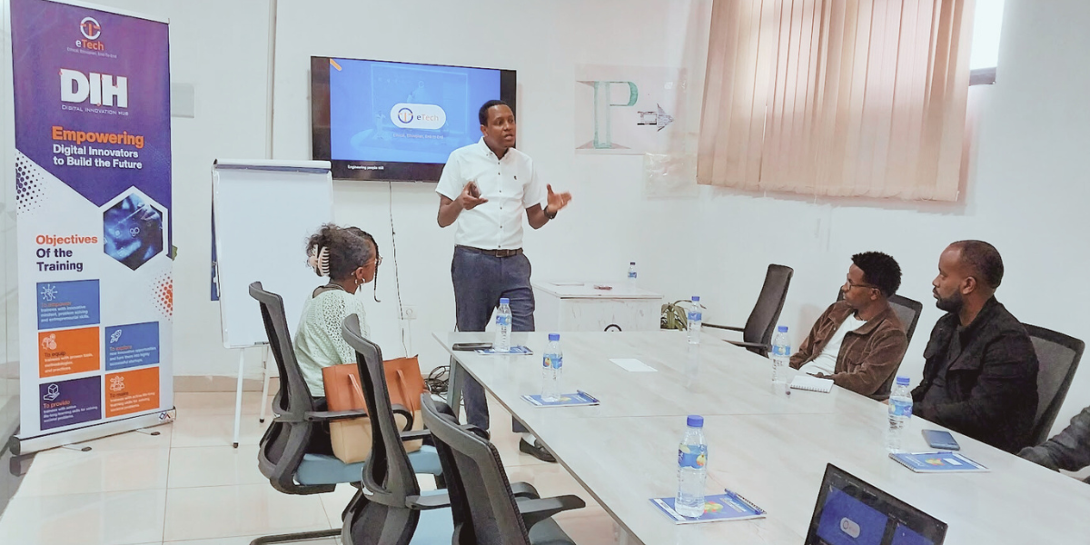 Career – eTech S.C.